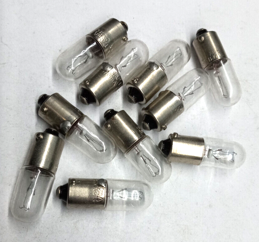 CHICAGO MINITURE P/N CM313 Indicator Light Incandescent 17 AMPS 28V (10 ...