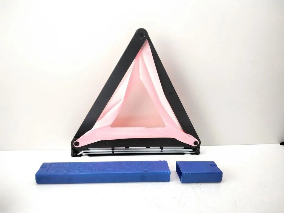 BMW 5 Touring E61 Triangle de Signalisation 1095457 3.00 Diesel 2004 ...