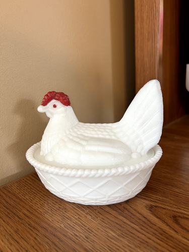WESTMORELAND MILK WHITE SLAG GLASS HEN ON NEST DISH SPLIT TAIL 5'x4.5 ...