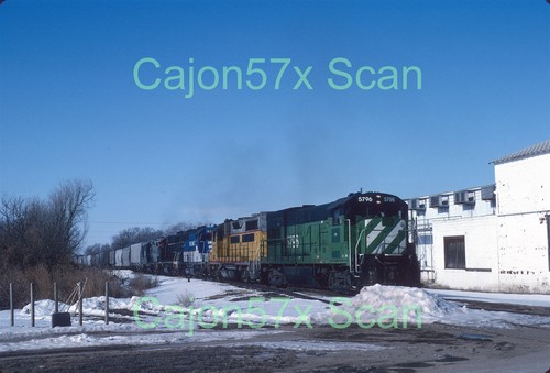 Original Slide- Kyle RR U30B 5796 ex-BN & Train At Smith Center, KS. 1/93 | eBay