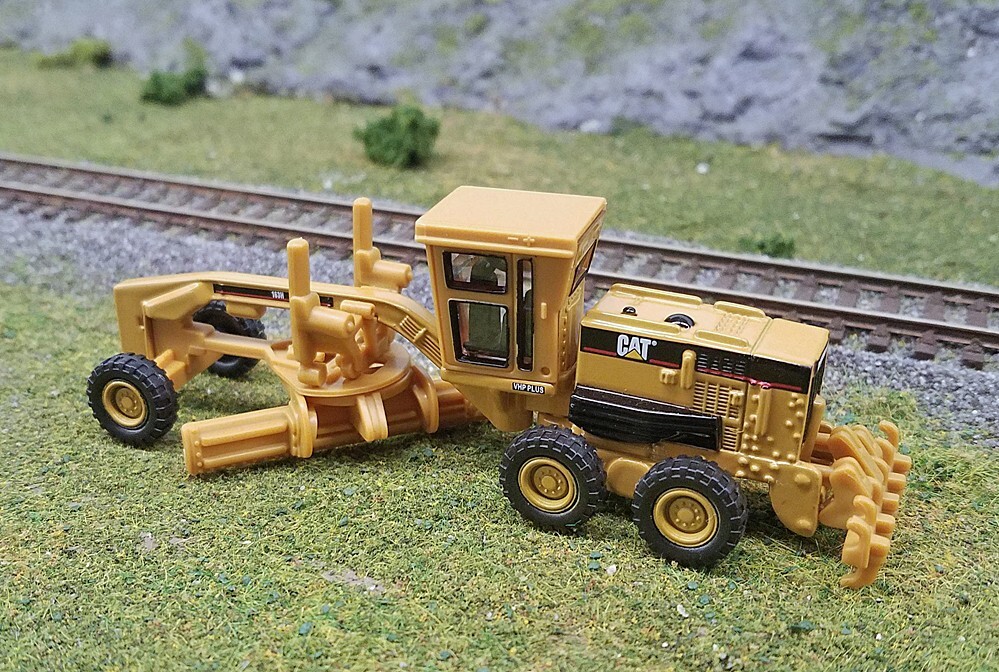 HO Scale Diecast Masters Cat 163H Motor Grader with Ripper - Nice | eBay