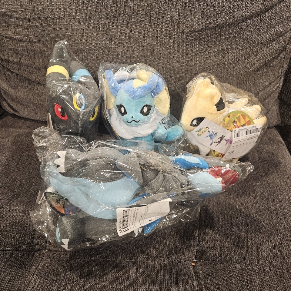 Pokemon Plushies Set Mega Charizard, Jolteon, Vaporeon, Umbreon | eBay