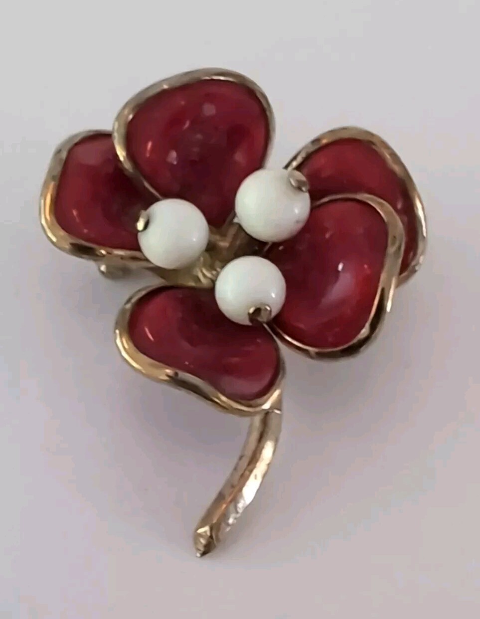 Vintage Crown Trifari Red White Flower Pin Brooch - Gem