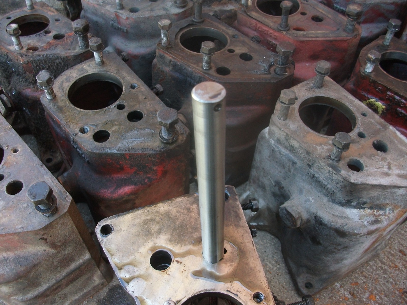 NEW CRASH BOX GEARBOX LAYSHAFT TO EJ EH HD HR HK HOLDEN RED MOTOR GEAR ...