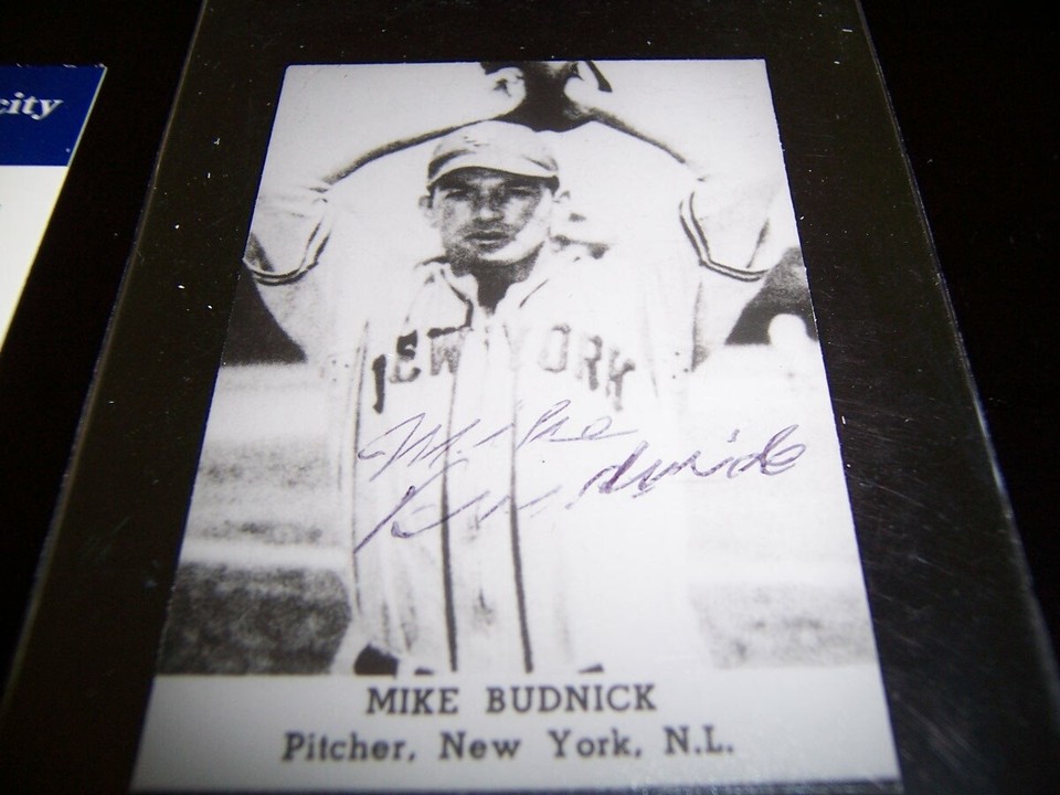Mike Budnick Autographed Photo PSA/DNA Q 25654 New York Giants Pitcher ...