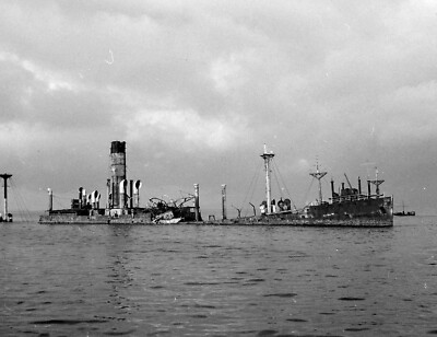 WW2 WWII Photo World War Two / Post War Scenes from the Phillipines ...