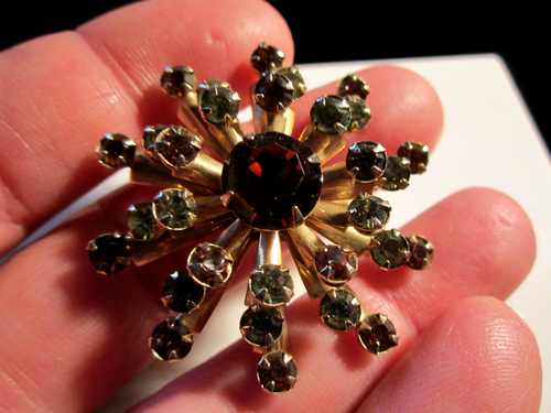 VINTAGE STARBURST DESIGN WITH CRYSTALS BROOCH PIN GOLD TONE - BBA-46 | eBay