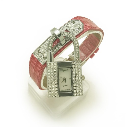 WOMEN LUXURY FASHION DESIGN GREAT LOCK WATCHES | eBay