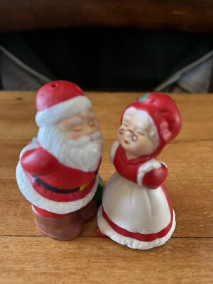 Vintage Russ Holiday Spice Salt and Pepper Shakers Santa and Mrs. Claus ...