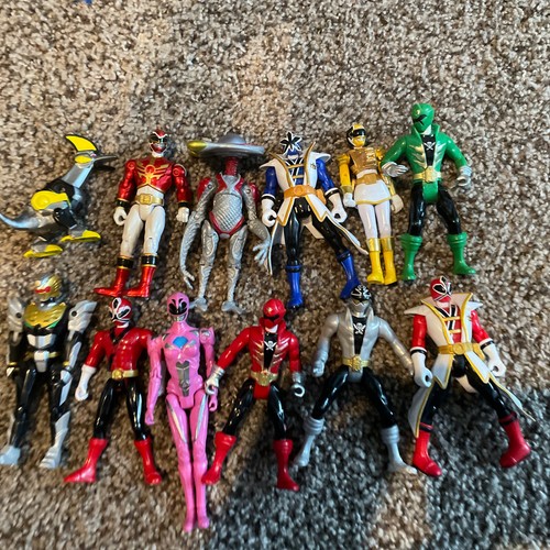 Lot of 12 Power Rangers Action Figures | eBay