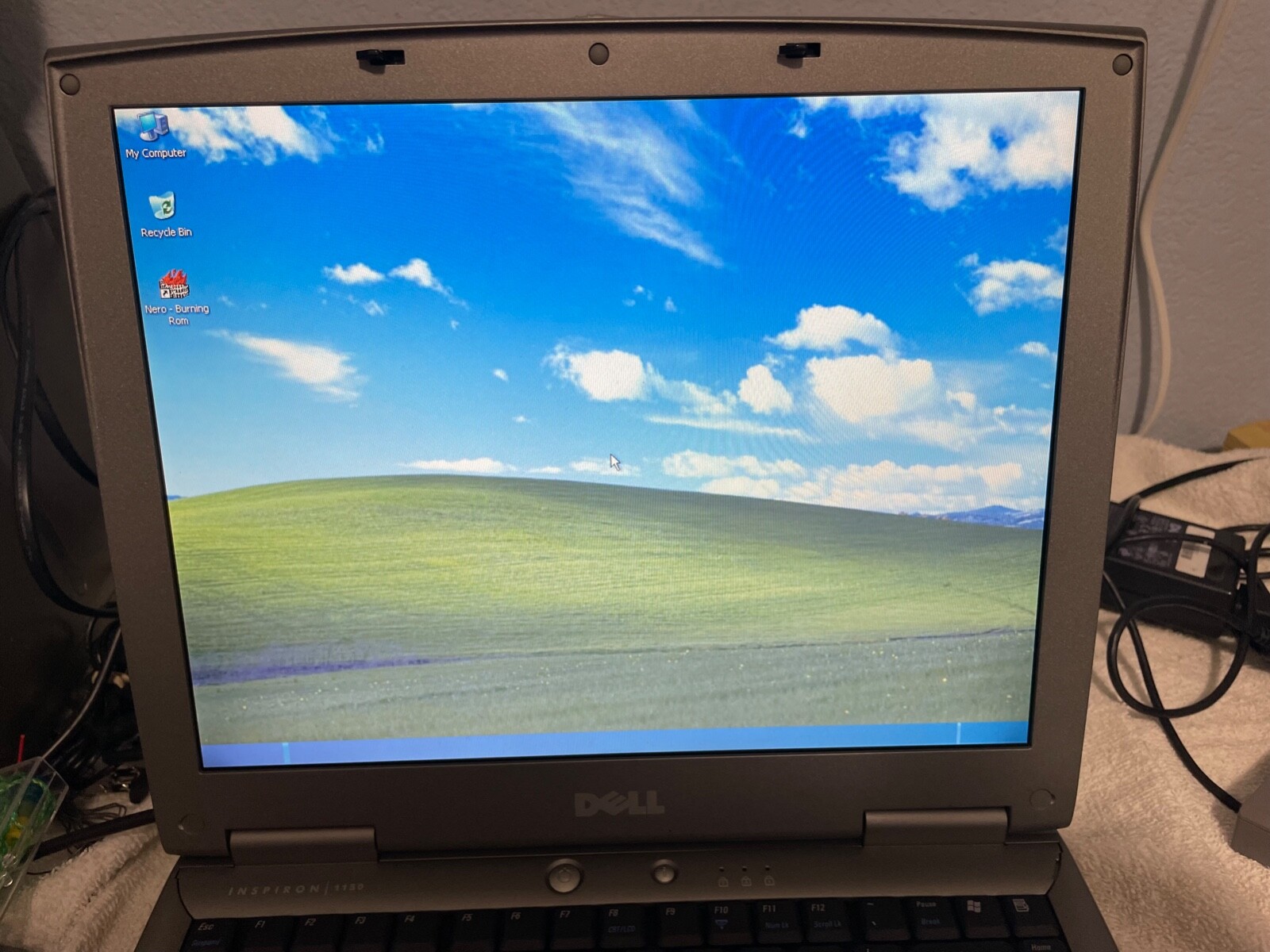 Dell Inspiron 1150 laptop 2.4C 768MB 40GB CMOS Good, Hinge Covers and ...