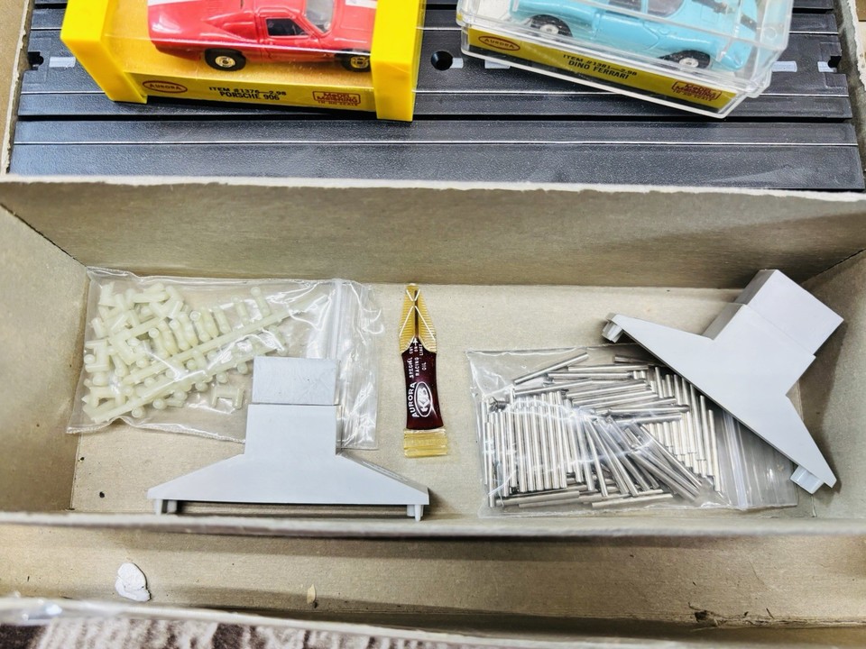 1967 Aurora Super Skyway 1620 HO Slot Car Set Thunderjet Ferrari ...