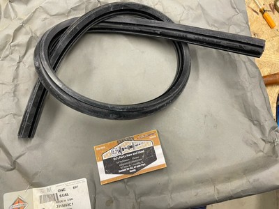 3513552c1 International OEM Right Side Door Glass Seal | eBay