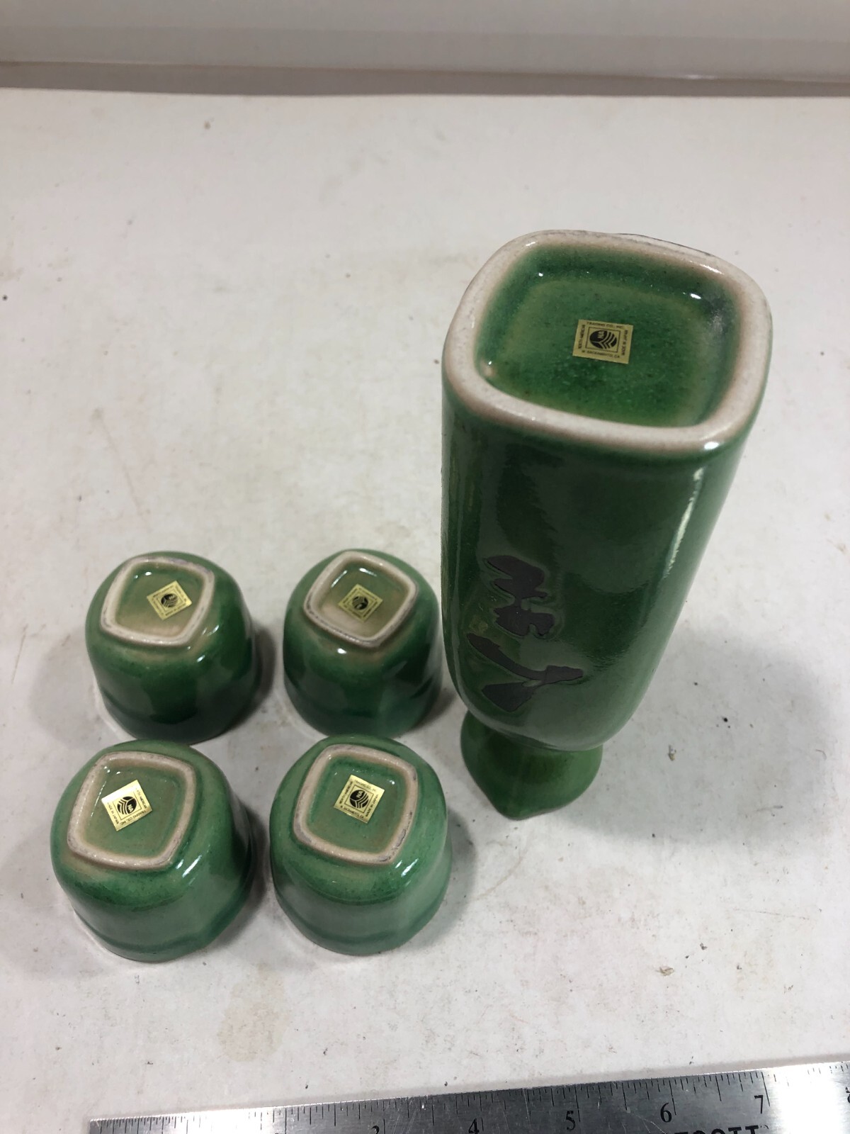 JAPANESE 5 piece sake set, 1 bottle 4 cups, two tone green with letter ...