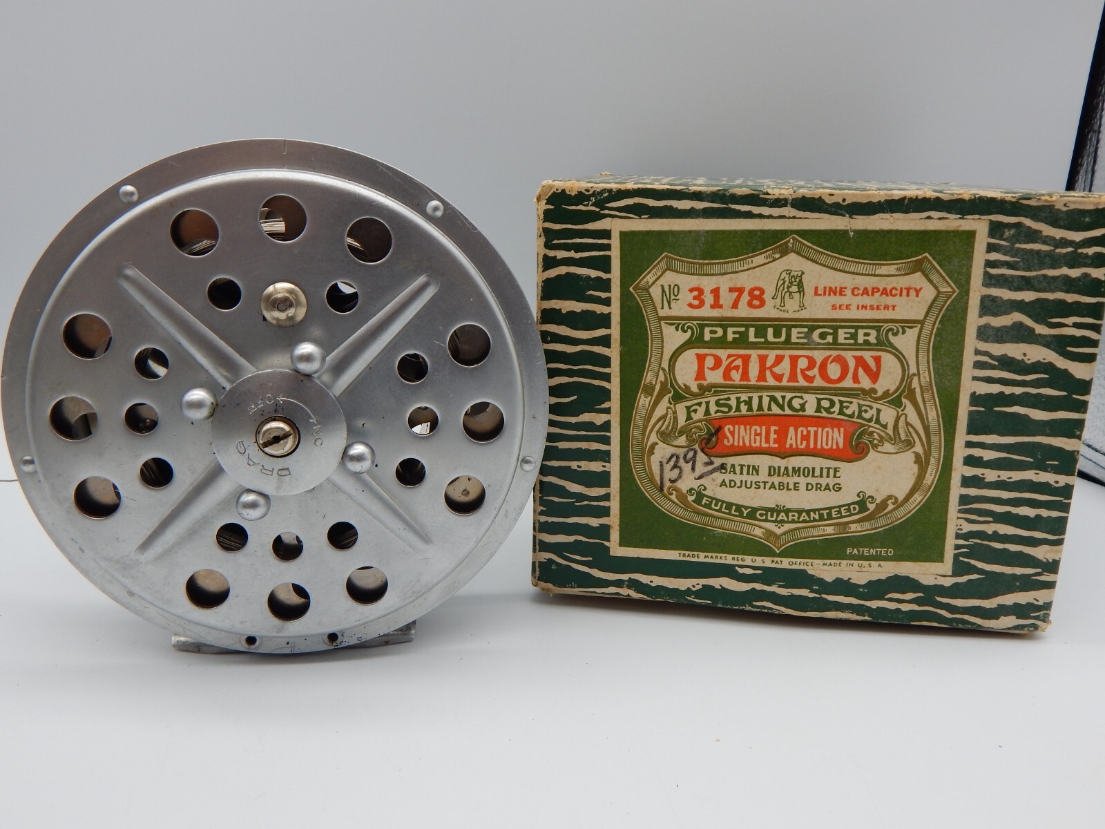 No. 3178 PFLUEGER PAKRON FLY FISHING REEL SINGLE ACTION W/ NEW MONEL ...