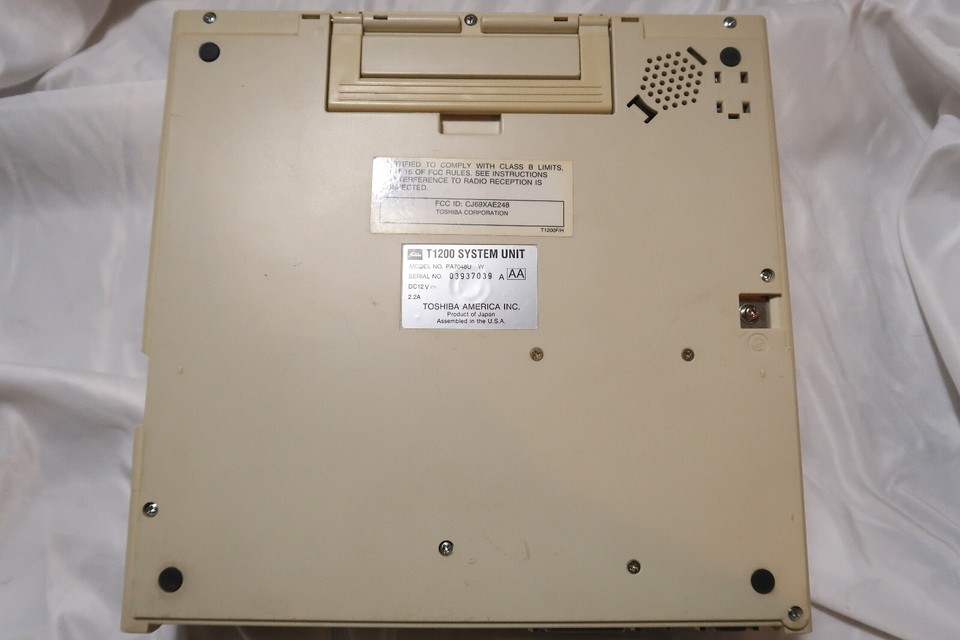 Toshiba Vintage Laptop T1200 (Untested) | eBay