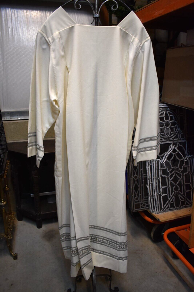 Very Nice Older Sorgente Alb, Large Size, Lace Embroidery (CU110 ...