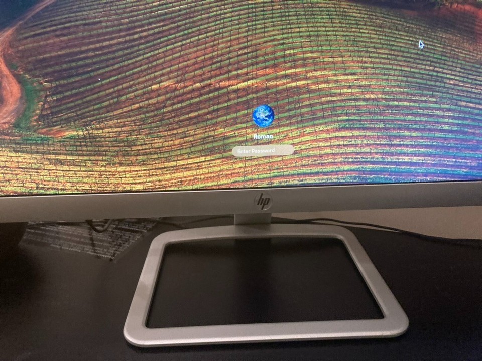 Two HP 27es 27-Inch IPS LED Monitors – Great Condition | eBay