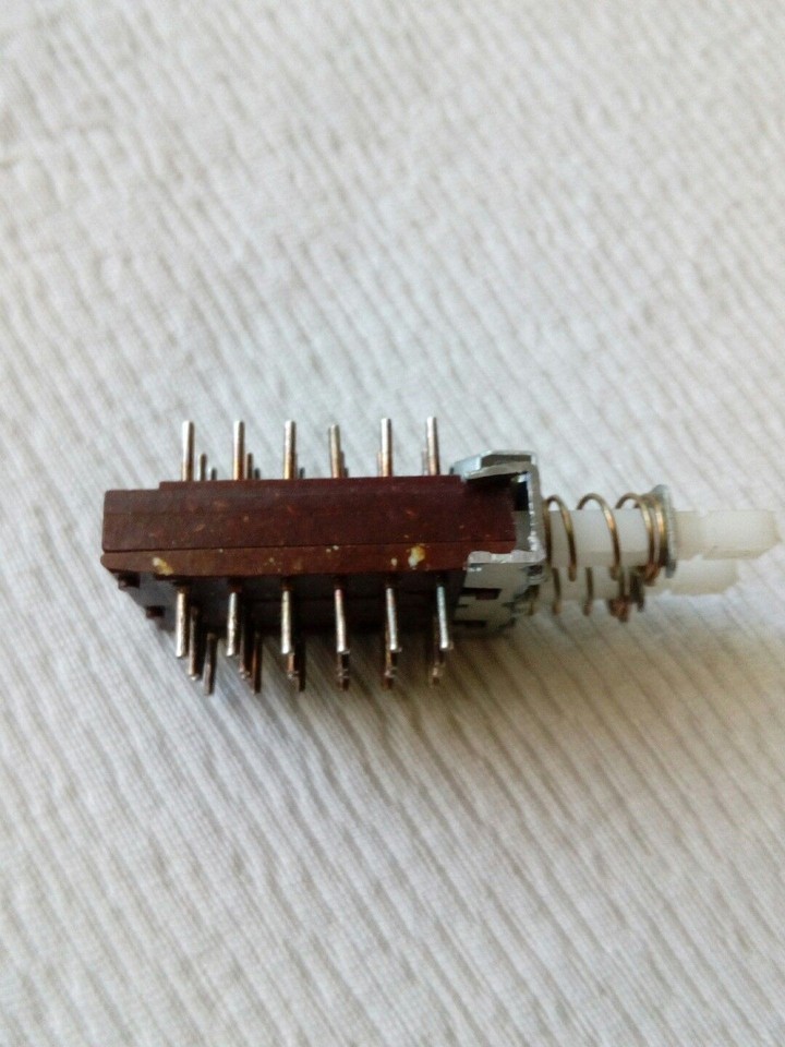 Isostat dual isostat 4pdt and 4pdt switches type (on-off) ALTERNATE ...