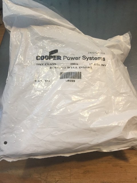 Cooper 8.3/14.4 KV 200 Amp Loadbreak Bushing Insert LB1225 for sale ...