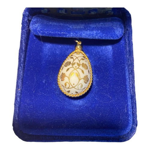 1978 Franklin Mint Easter Egg Pendant Porcelain Bisque 24kt Gold ...