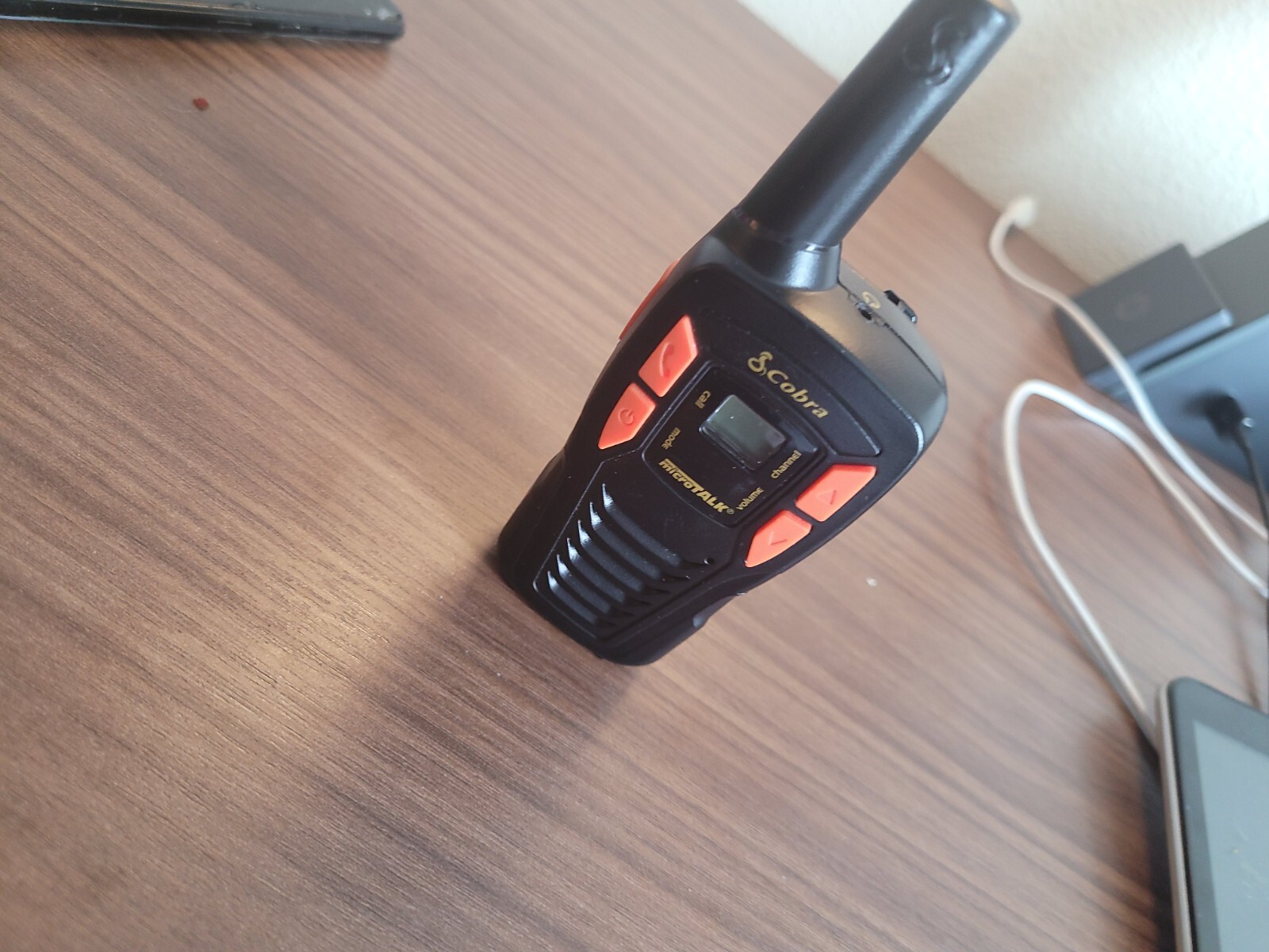 Cobra Walkie-Talkie Microtalk Model CXT345 CB's 2-Way Radio 22 Channels ...