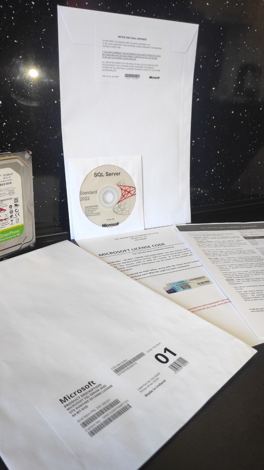 SQL Server 2022 Standard 16 Core License & DVD Unlimited CALs - Retail ...