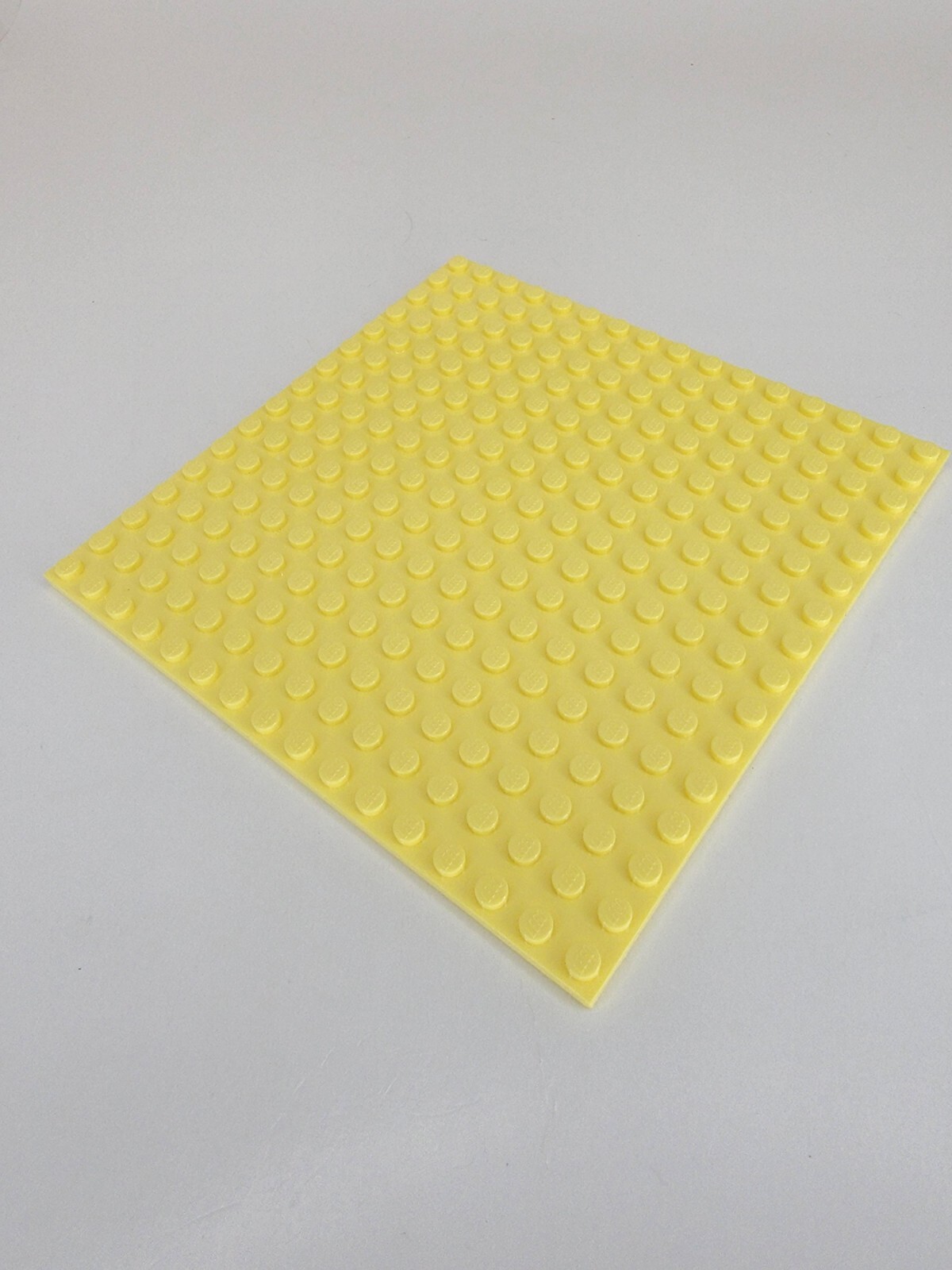 LEGO Bright Light Yellow 16 X 16 STUD OR 5 x 5 INCHES PLATE BASEPLATE ...