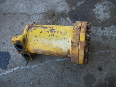 Tractor Parts - Filter Housing
