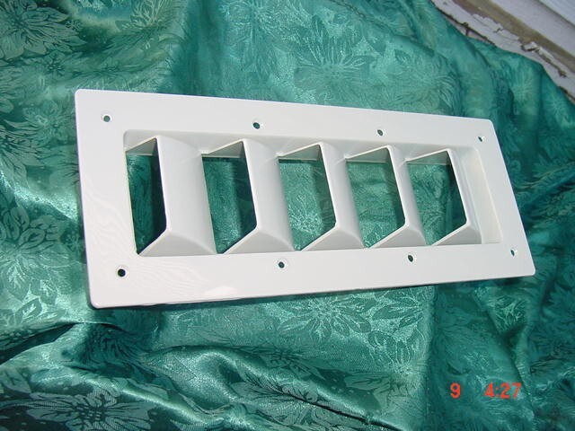 SILVERTON SEA RAY BOAT GRAY SIDE HULL VENT LOUVER 14" NEW 14-1/8" X 5-5 ...