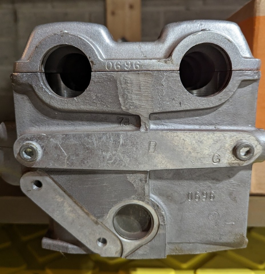 1990 C4 Corvette Ported LT5 ZR-1 Cylinder Head Pair | 10106178 10106179 ...