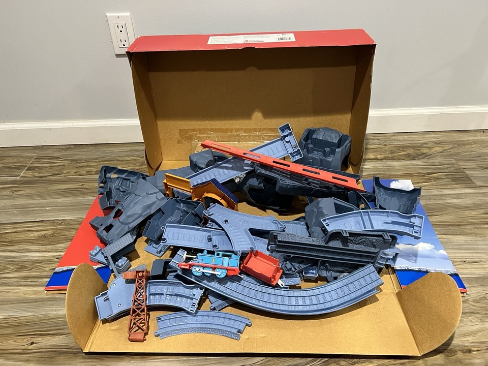 Thomas & Friends Trackmaster Motorized Railway Risky Rails Bridge Drop ...