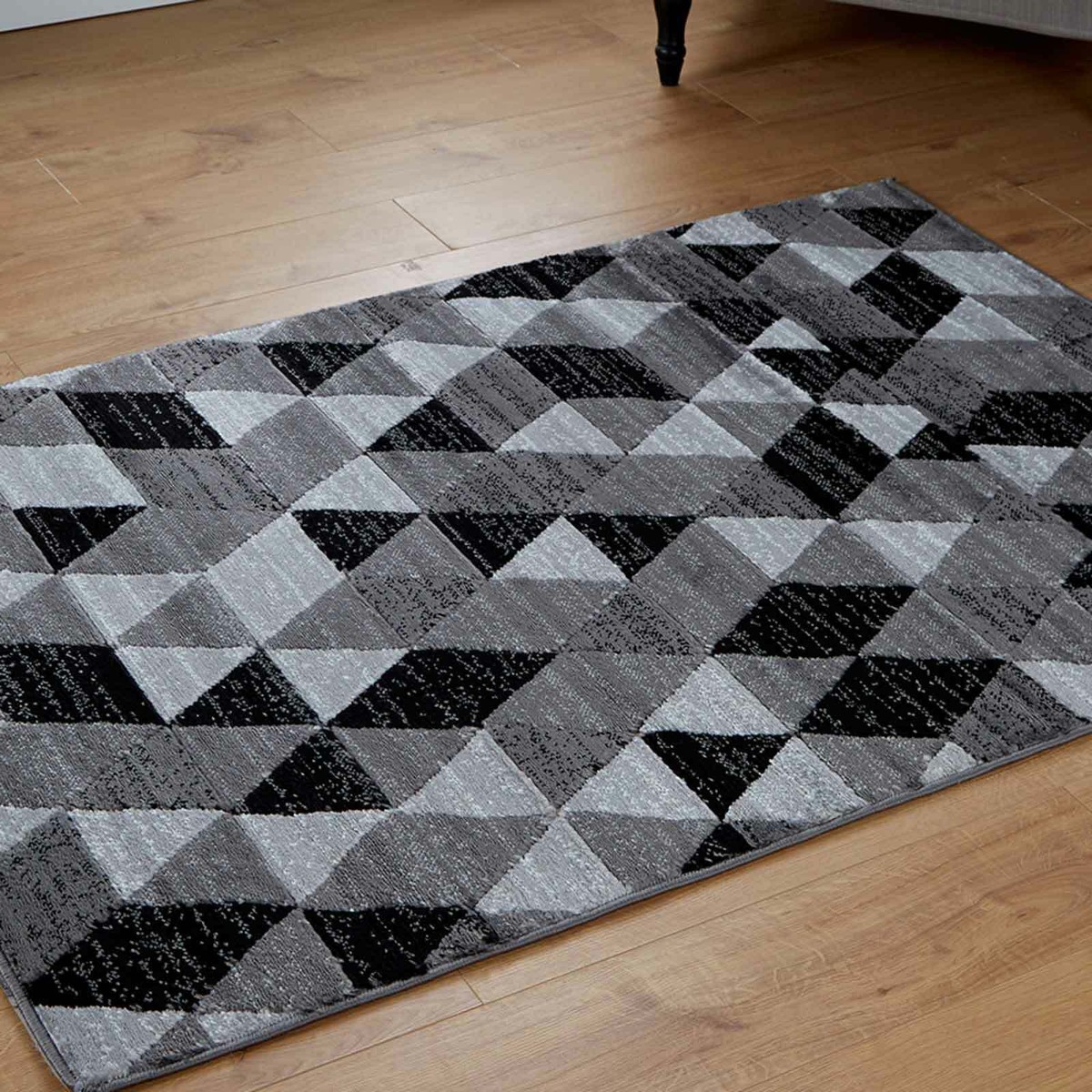Black And Silver Living Room Rugs | Baci Living Room