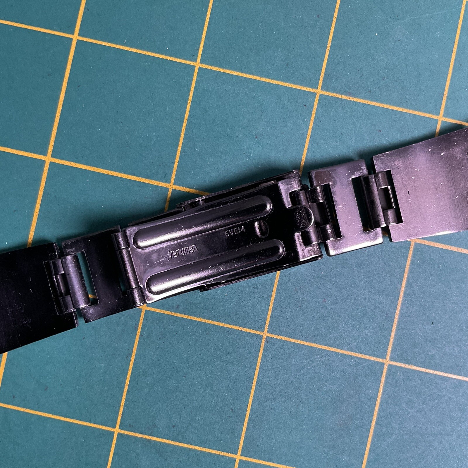 VINTAGE 20MM MARUMAN 5VE14 RETRO RIVETED BLACK PLATED WATCH BRACELET ...