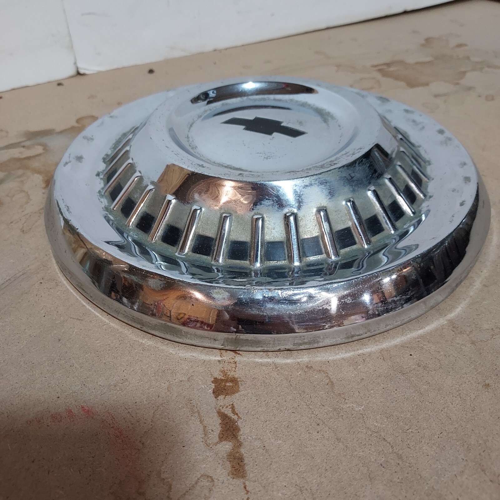 (1) 1964 64 65 Chevrolet Hubcap Rim Center Hub Cap Cover POVERTY DOG ...