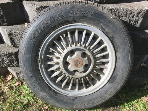 HOLDEN VB VC VH SLE WHEEL ALLOY MAGS 15 INCH 1 OFF WITH CENTRE CAP ...