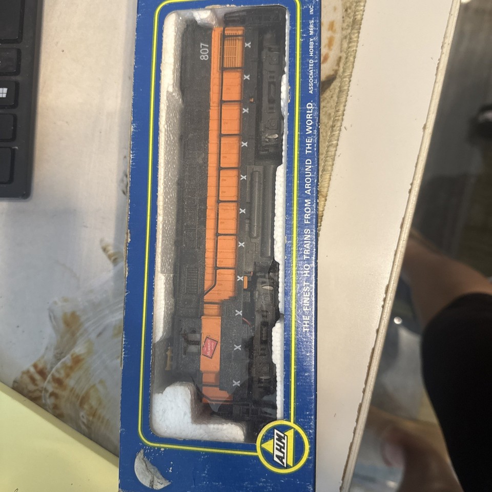 ho scale powered locomotives GP 9 And GP7. Price Per Car | eBay