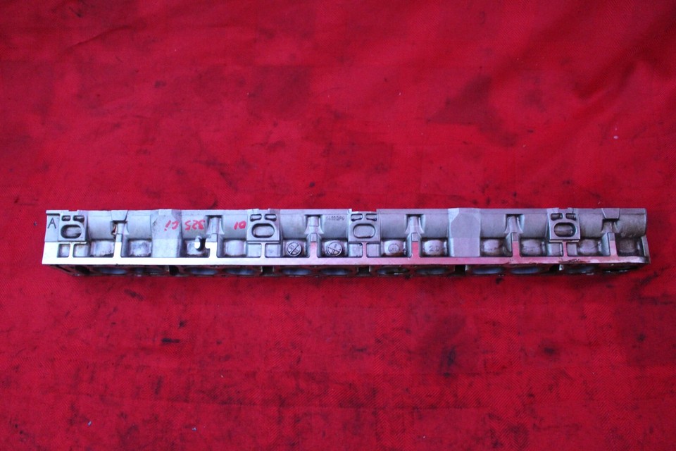 BMW E46 E39 E53 ENGINE RIGHT EXHAUST CAMSHAFT BEARING TRAY LEDGE BRIDGE ...