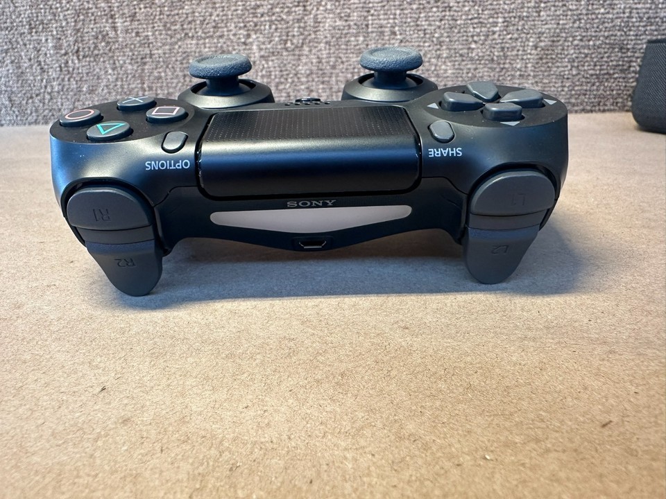 Sony PlayStation 4 PS4 DualShock 4 Wireless Controller BLACK CUH-ZCT2U ...