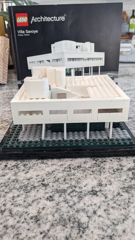 Lego Architecture Fallingwater & Villa Savoye Mostly Complete Sets ...