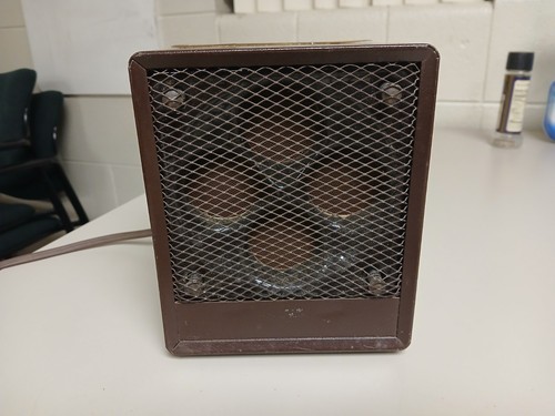 Pelonis Ceramic Disc Furnace Model 1500W Space Heater 5200 BTU's ...