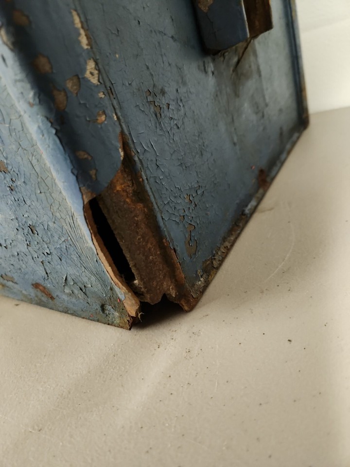 1930 Cast Iron US Mailbox Letter Drop Hebert Manufacturing Company ...