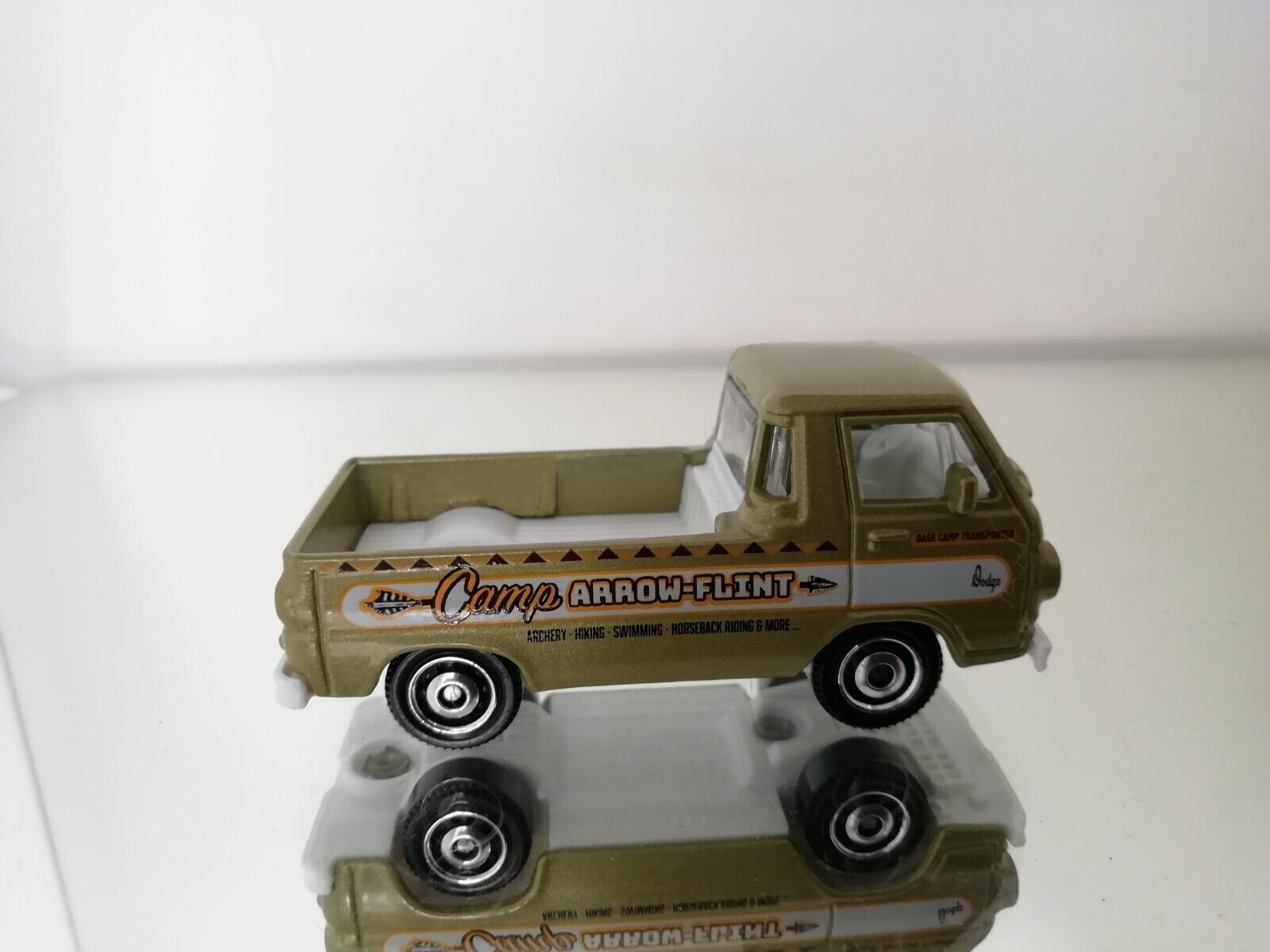 Matchbox 1966 Dodge A100 Pickup Camp Arrow-Flint | eBay