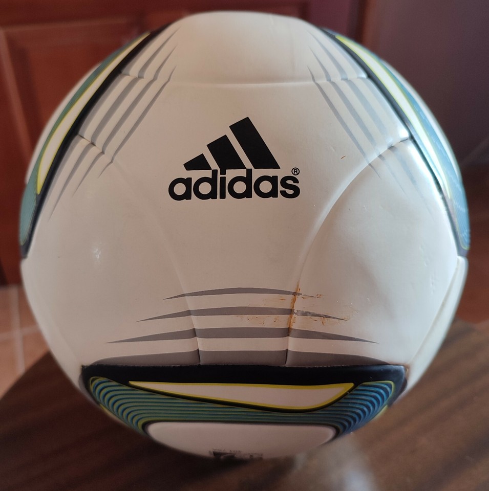 Adidas Speedcell Womens World Cup 2011 Official Match Ball Replica Size ...