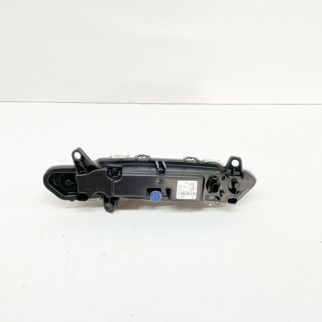 2007 - 2010 MERCEDES S550 Front Right Side Fog Light OEM A2218201856 ...