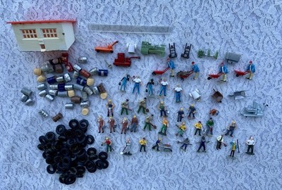 Large Lot HO Scale Construction Workers, Tools, Tires, Barrels, Hand ...