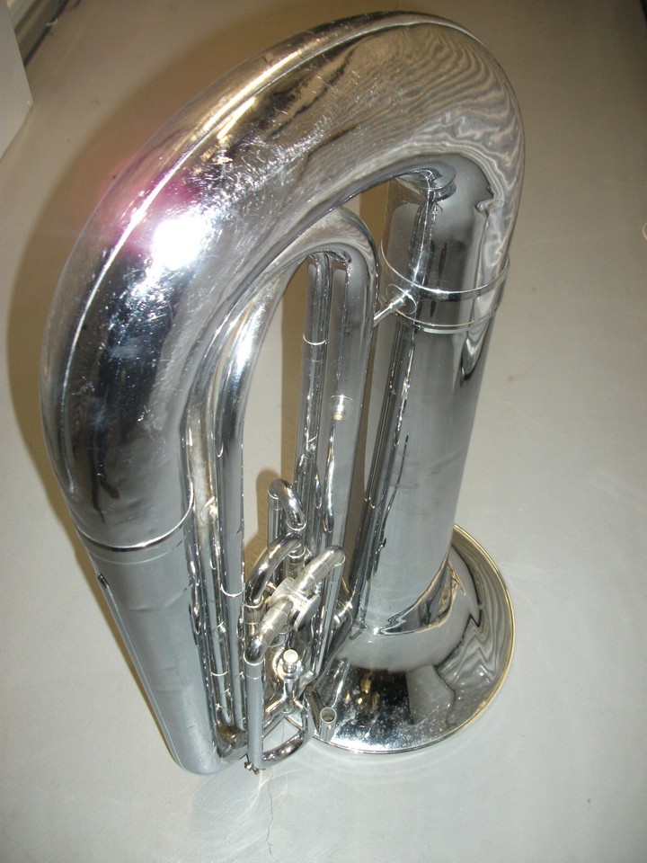 Olds ULTRATONE 2-Valve Contra bass Bugle (Tuba) Key of G Drum and Bugle ...