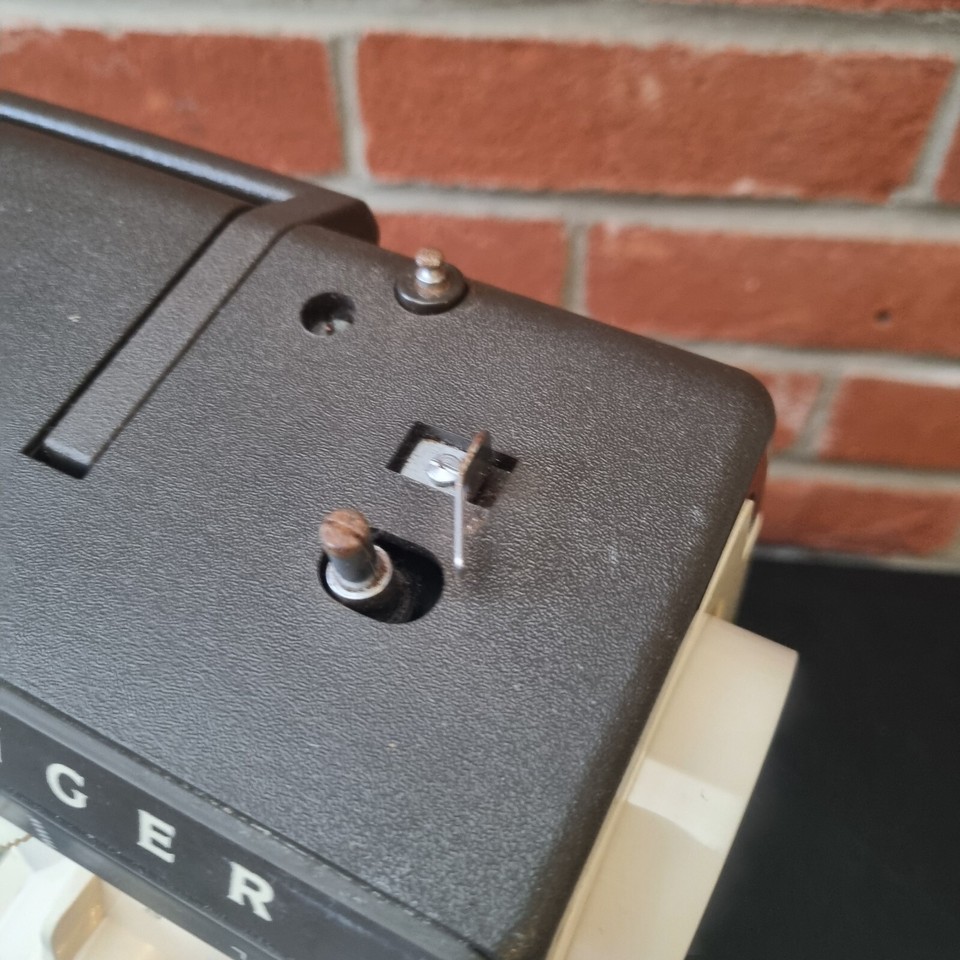 Singer 7184 Sewing Machine with Pedal - Working | eBay