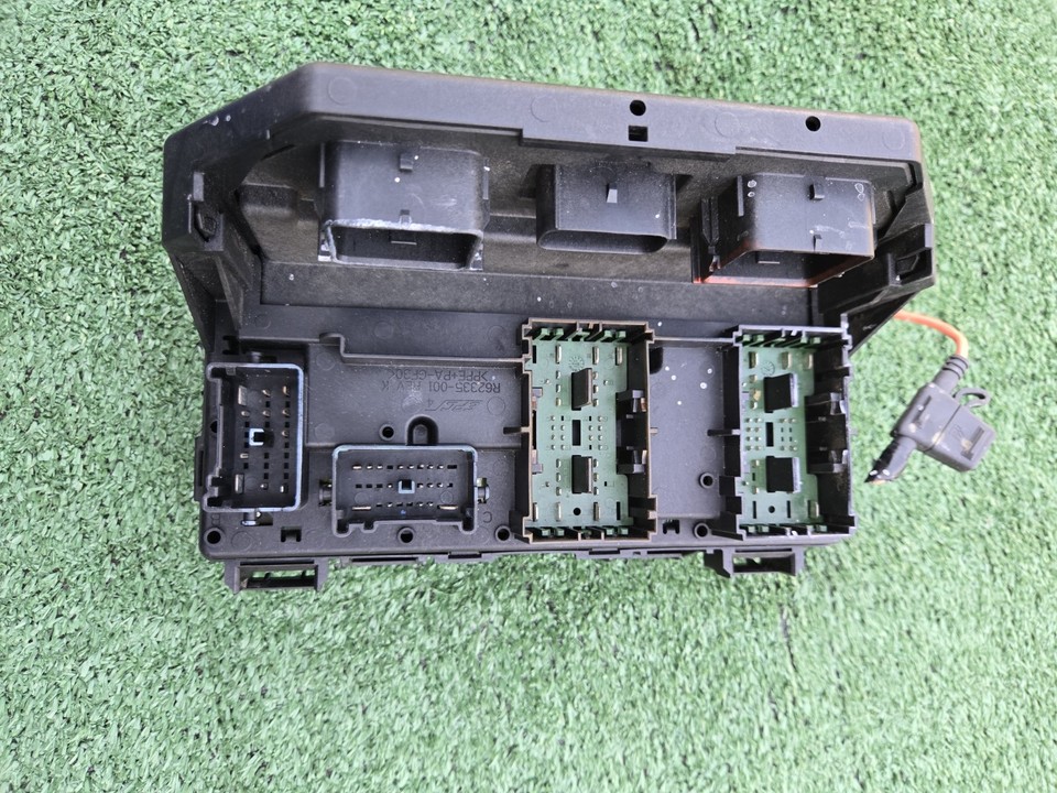 2011-2013 Dodge Durango / Jeep Grand Cherokee TIPM Fuse Box Totally ...