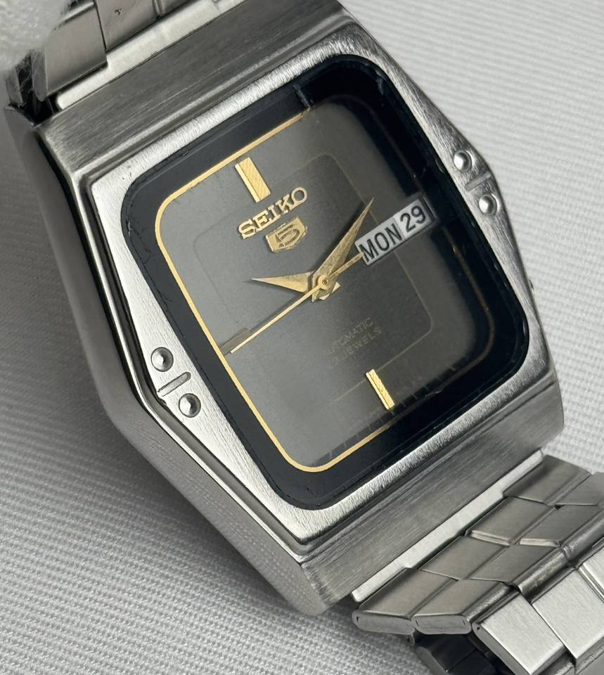 Vintage TV Shape Seiko 5 Automatic Analog Day/Date Men's Wrist Watch ...